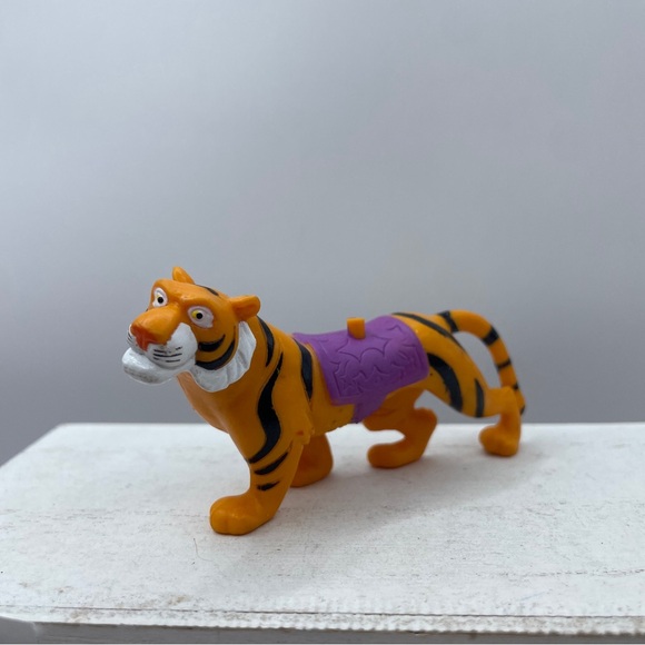 Disney | Toys | Disney Jasmines Rajah Pet Tiger Aladdin Burger King ...